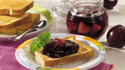 Compot de prune - rețetă simplă, rapidă și gustoasă